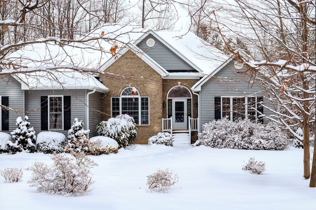 Tips for Selling Your Home in the Winter [Real Estate Insider: Winter ...