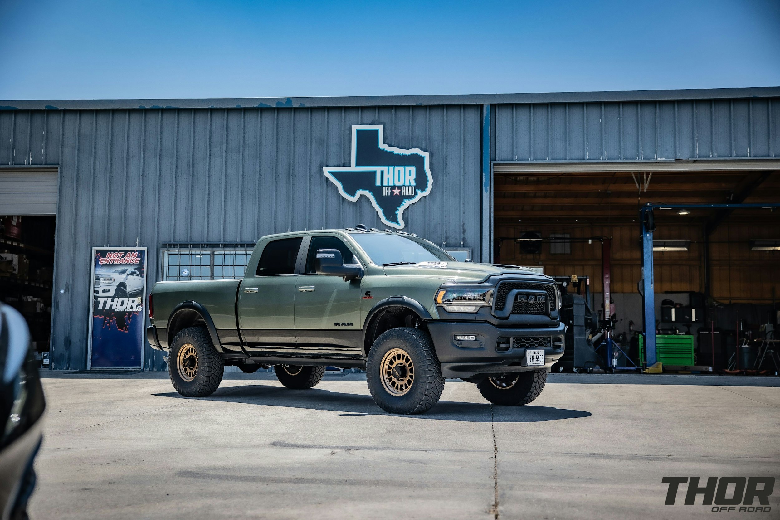 We're the Top Truck Outfitter and Carli Dealer in Texas | THOR Off-Road