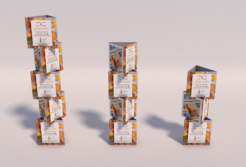 Totem de triangles empilables 50x50x50 cm personnalisables